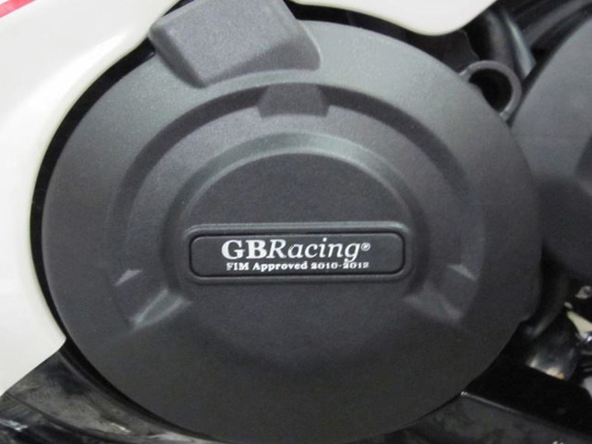 GBRacing 護蓋套組 [CP-D675R-2011-CS-8-GBR]
